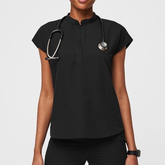 Figs | Tops | Figs Rafaela Oversized Scrub Top | Poshmark